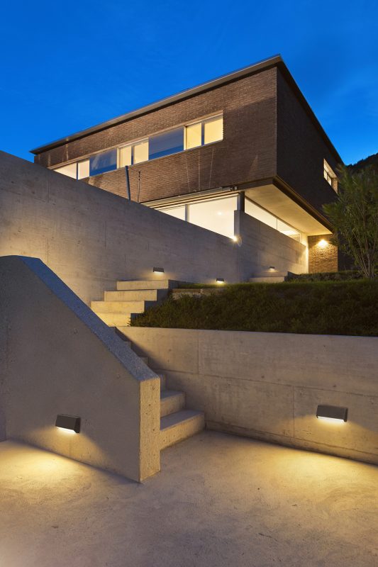 Aplique de luz rasante BTN de exterior para piso o pared - Boutique de Luz