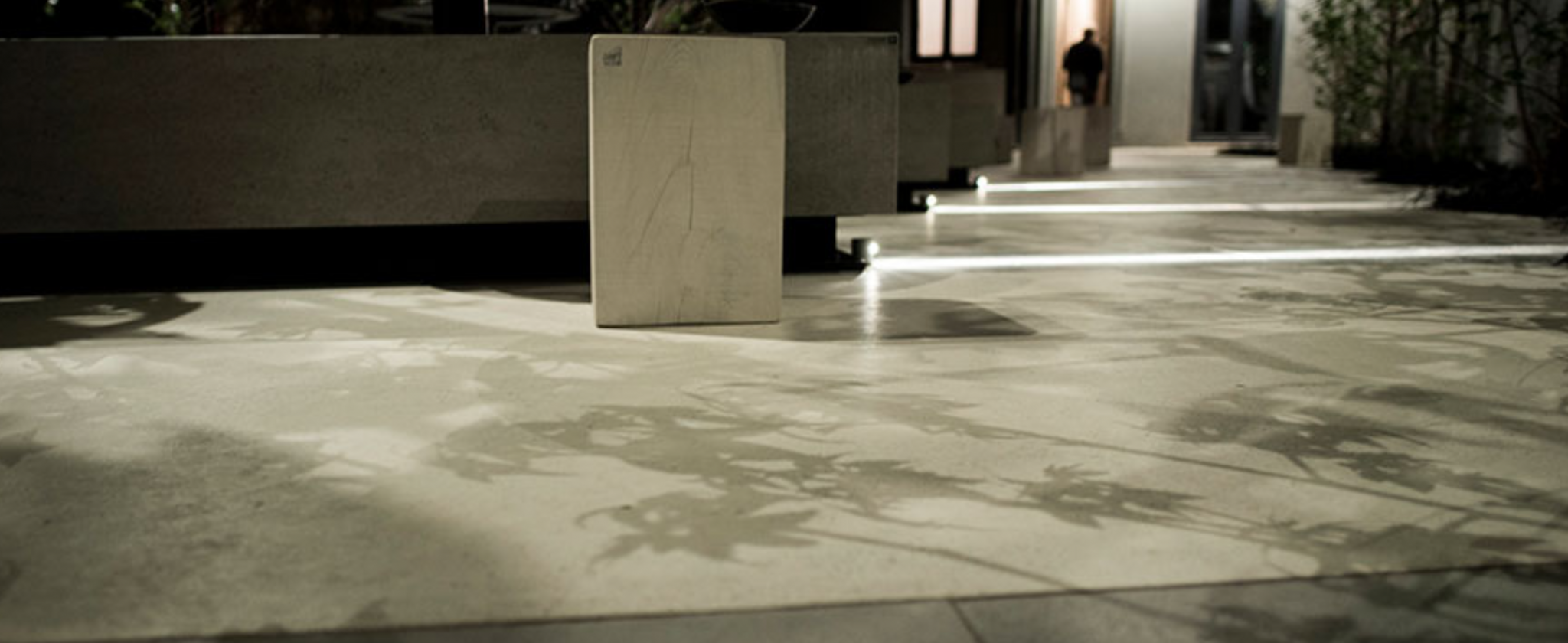 Aplique de luz rasante BTN de exterior para piso o pared - Boutique de Luz