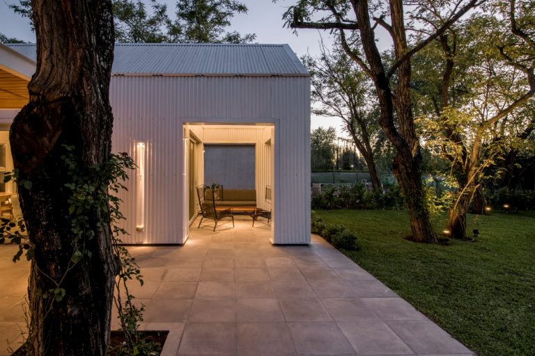 Aplique de luz rasante BTN de exterior para piso o pared - Boutique de Luz