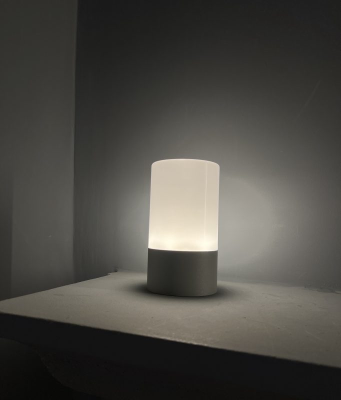 Lámpara portátil Faro con cargador USB - Boutique de Luz